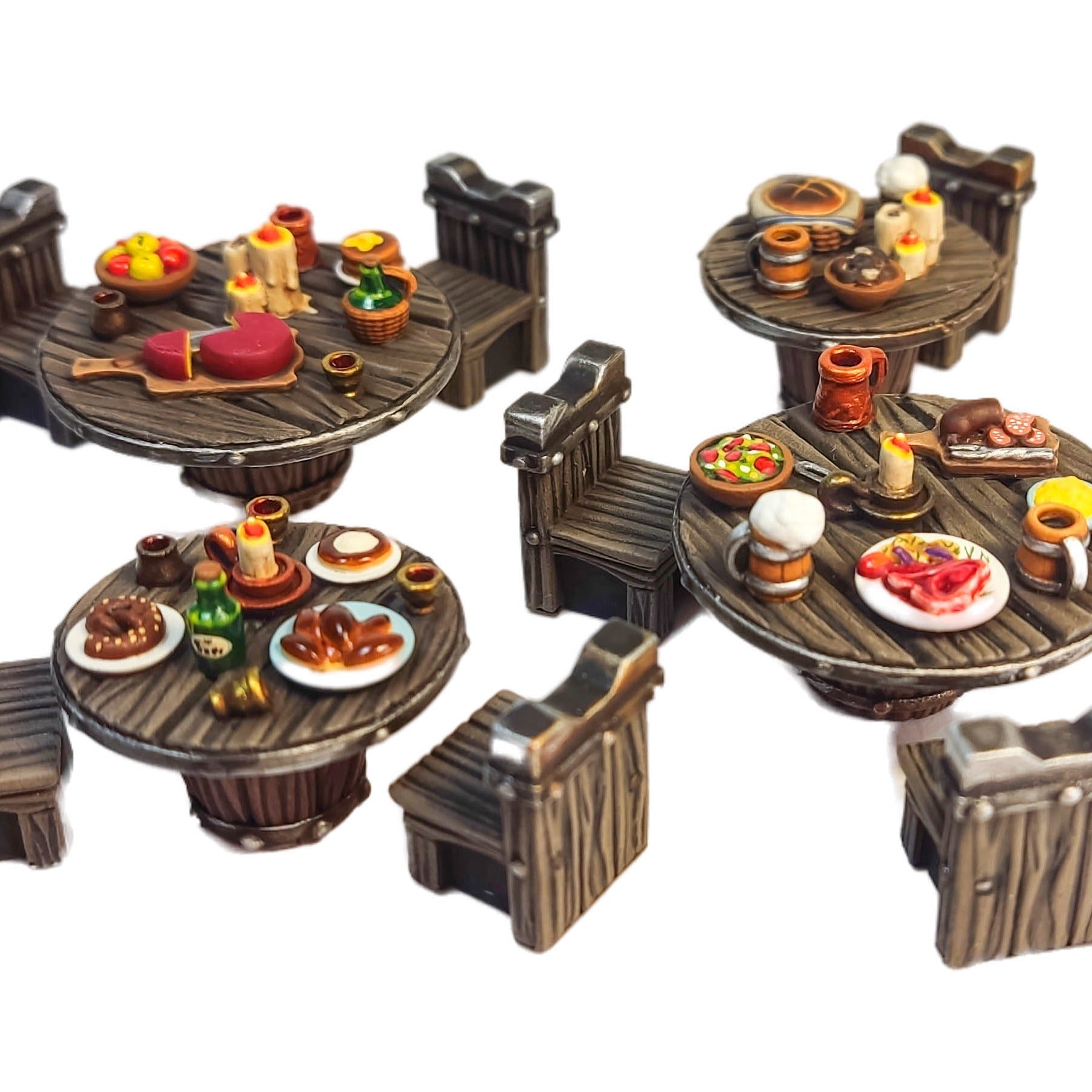 Tavern round tables - Tiny Furniture - Miniatures by Only-Games.co