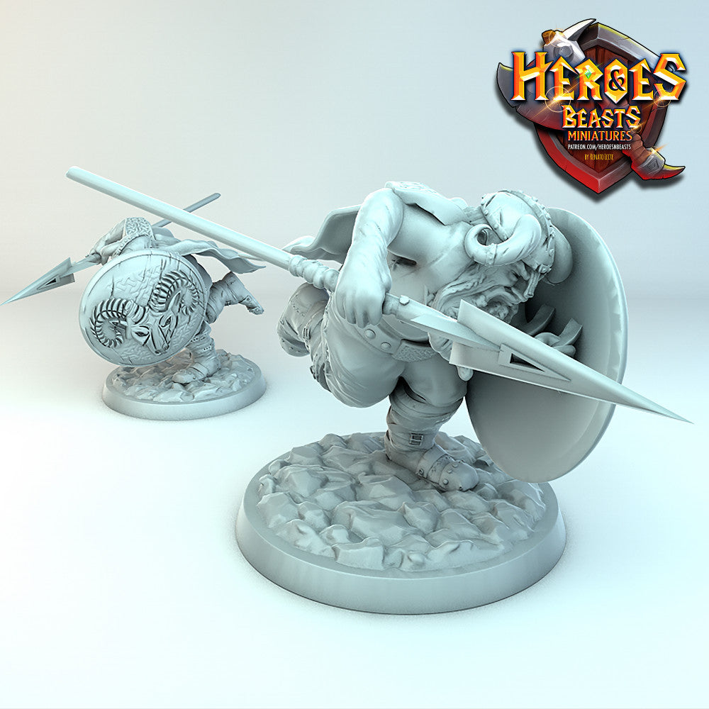 DWARF RUNNING PIKEMAN - Heroes and Beasts - Miniatures by Only-Games.co